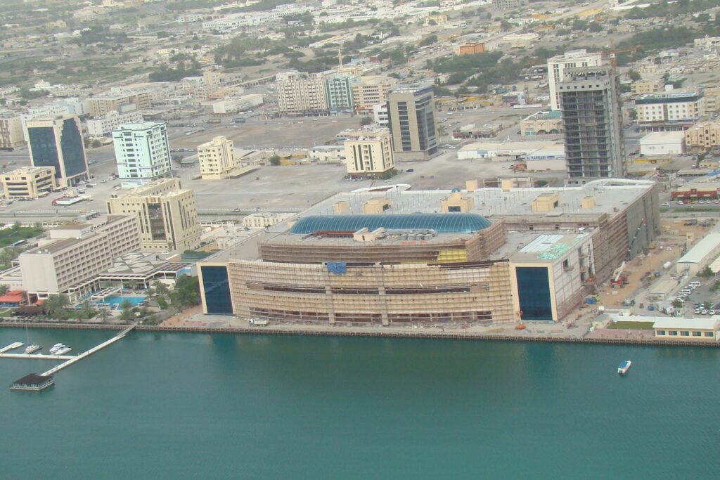 Shoppingcenter Al Naeem Mall, Ras Al Khaimah, U.A.E. - Schnaubelt und ...